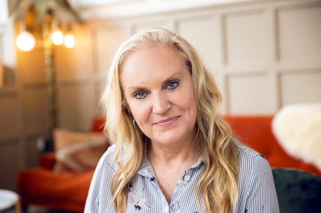 Debee Deane - Ellis Jones