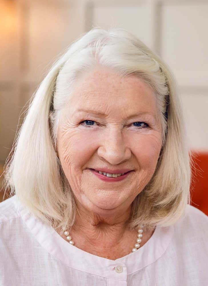 Lesley Curtis | Conveyancing Solicitor