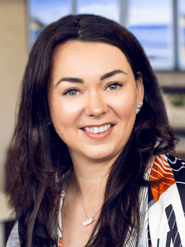 Suzi Daver - Ellis Jones